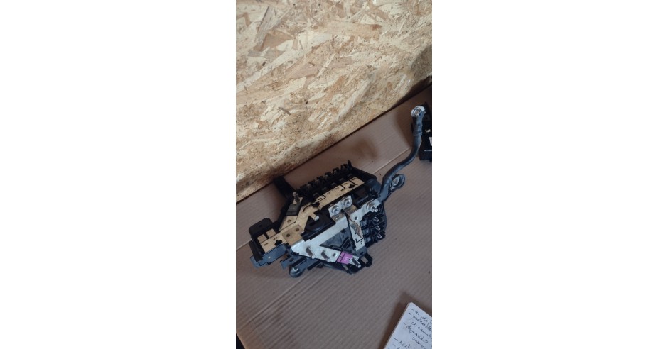 panou sigurante de mercedes W205 C class cod A2055401950 | arhiva Okazii.ro