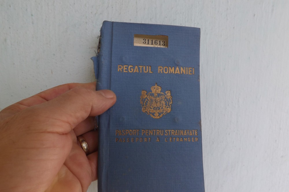 Pasaport Romanesc din anul 1939. | arhiva Okazii.ro