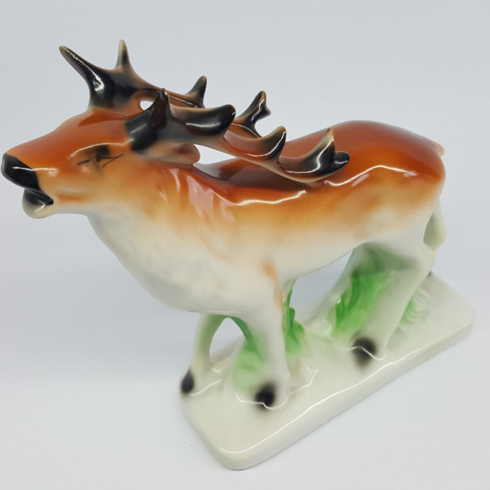 Cerb bibelou portelan romanesc vechi, vintage | Okazii.ro