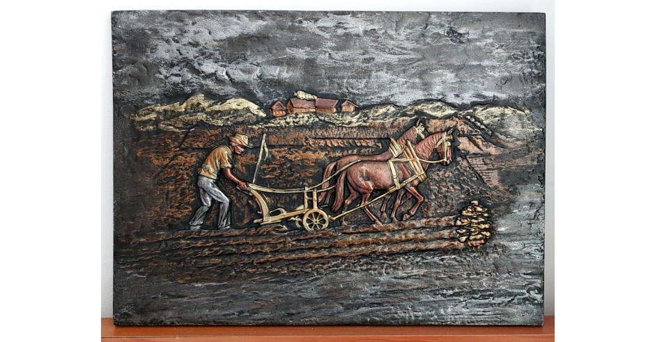 Plug cu cai - aplica metalica in relief, pictata manual, 37 x 27 cm ...