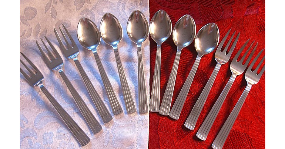 SET LINGURITE SI FURCULITE ARGINTATE PLACATE CU ARGINT 12.5 CM ...