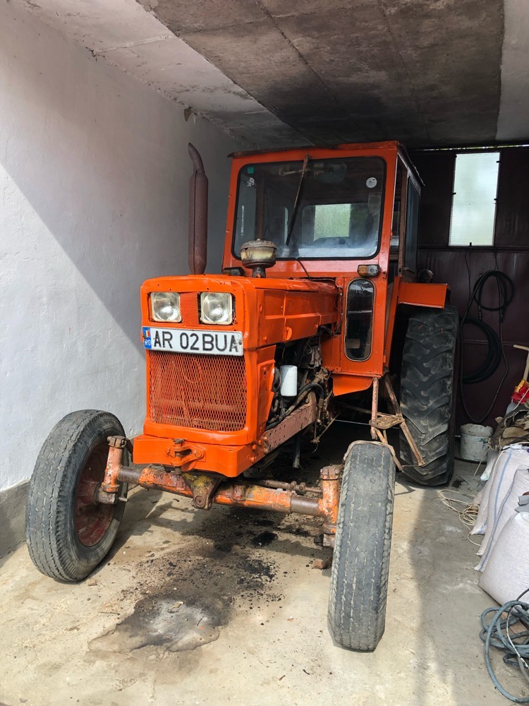 Tractor U650M | arhiva Okazii.ro