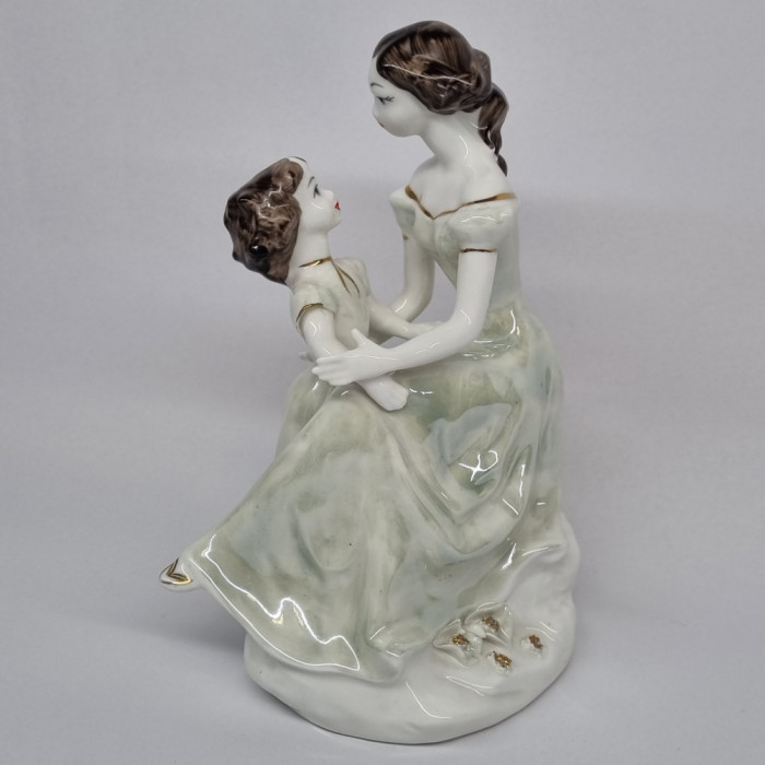Mama cu fiica - Bibelou portelan romanesc vechi, vintage - SEMNAT ...