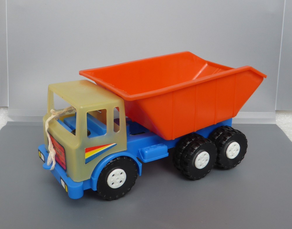 Basculanta Roman Diesel, jucarie veche romaneasca | arhiva Okazii.ro