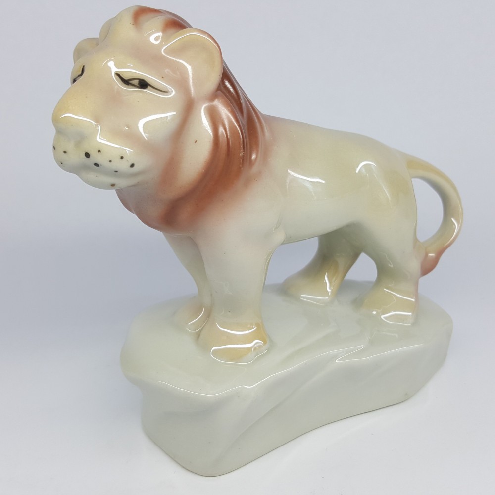 Leu - Bibelou (RAR) portelan romanesc vechi, vintage - Portelan Cluj ...