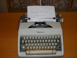Masina de scris de la 150 Lei
