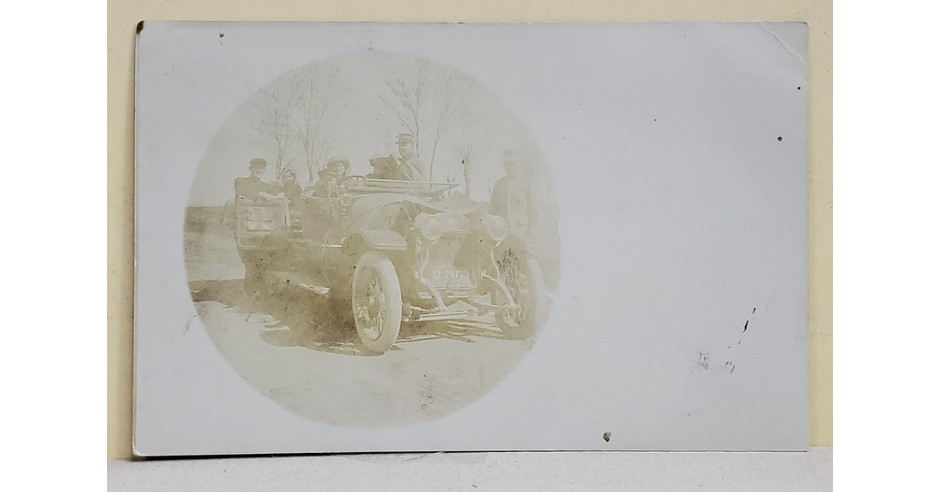 FAMILIA UNUI OFITER IN AUTOMOBIL DE EPOCA , GALATI , HANU CONACHI ...