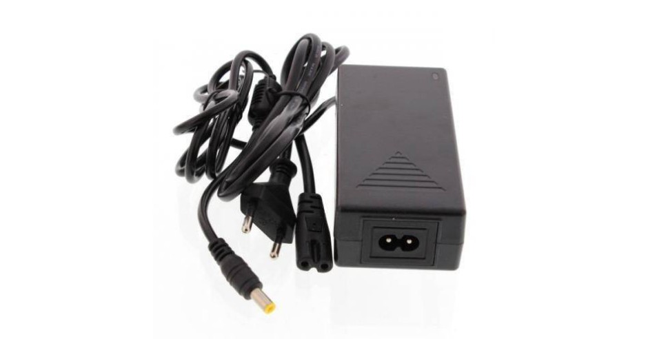 Alimentator AC/DC 12V 5A 5000mA conector 5.5x2.1x10mm Well | Okazii.ro