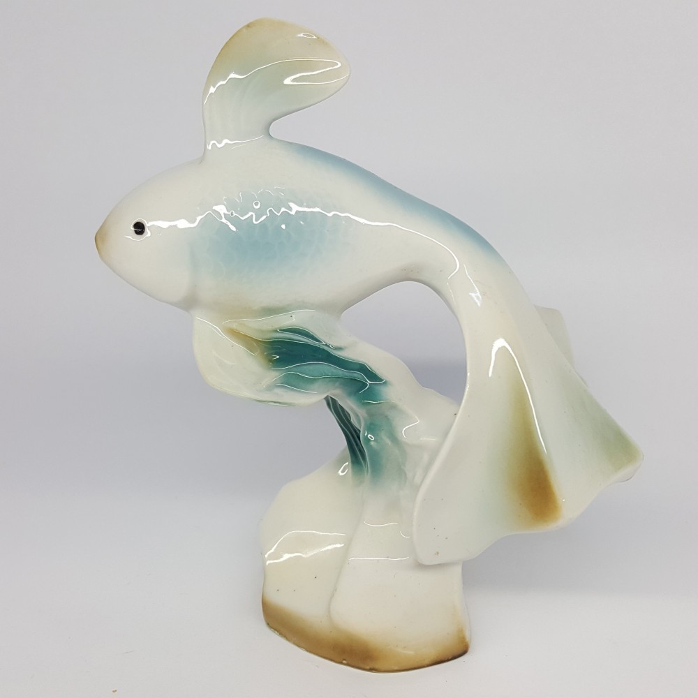 Peste voalat - Bibelou portelan romanesc vintage | Okazii.ro