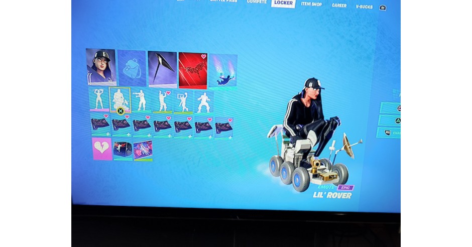 Vand cont fortnite 73 skins | arhiva Okazii.ro