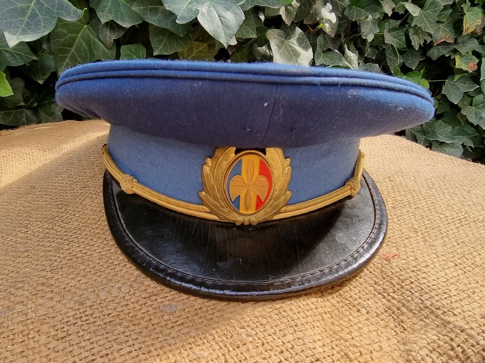 Cascheta, chipiu romanesc de ofiter de aviatie din anii 90 | arhiva ...