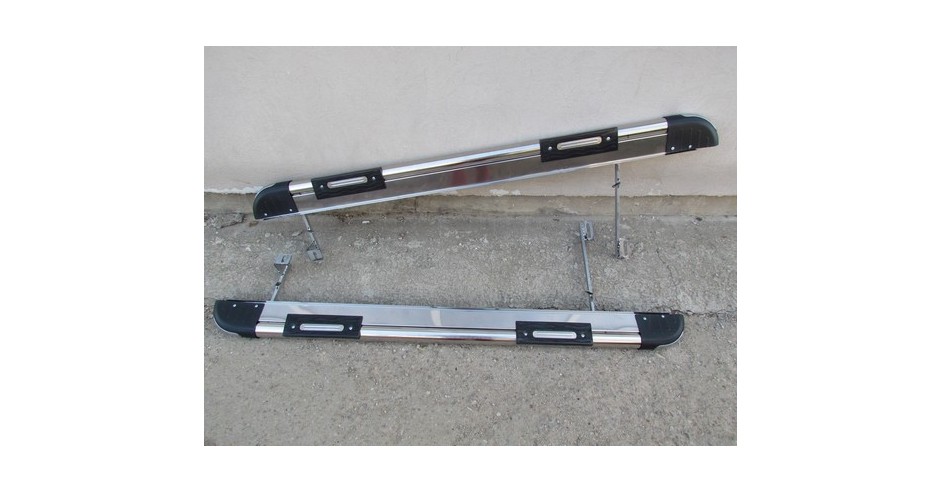 Set praguri inox compatibile Dacia DUSTER TerraCars | arhiva Okazii.ro