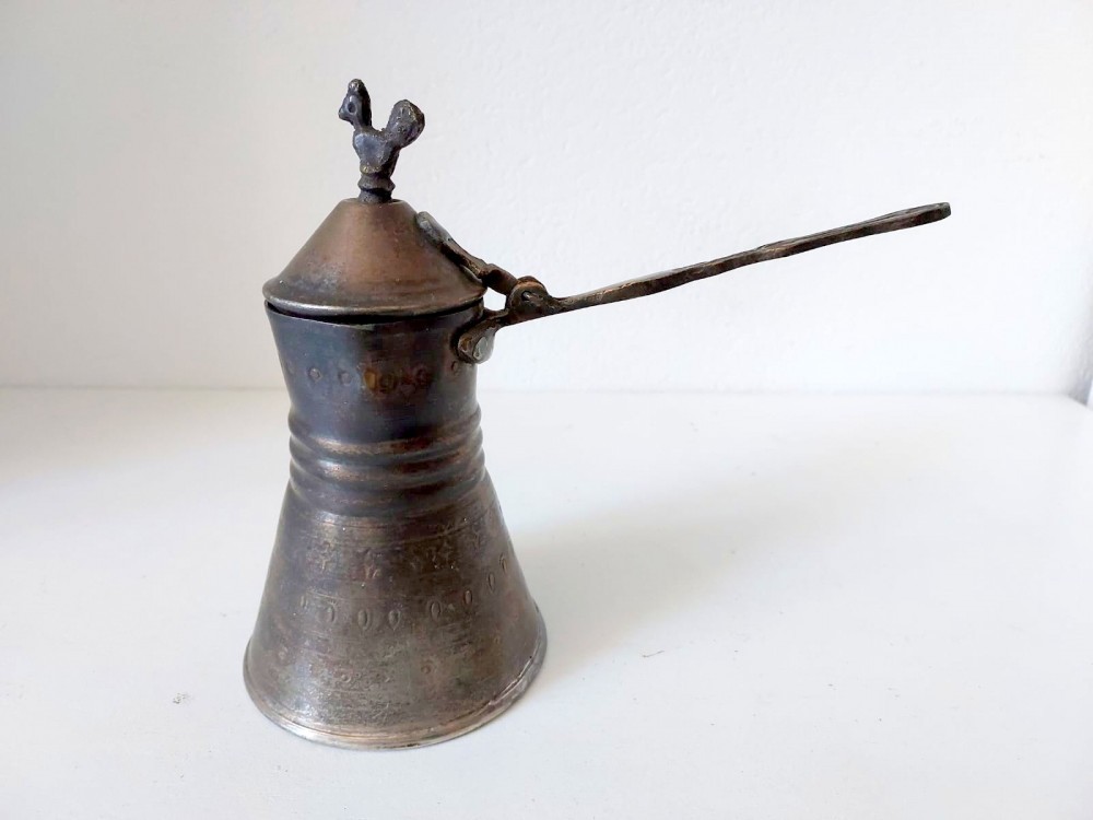 Ibric vechi, vintage, de metal, 16cm inaltime, decor | arhiva Okazii.ro