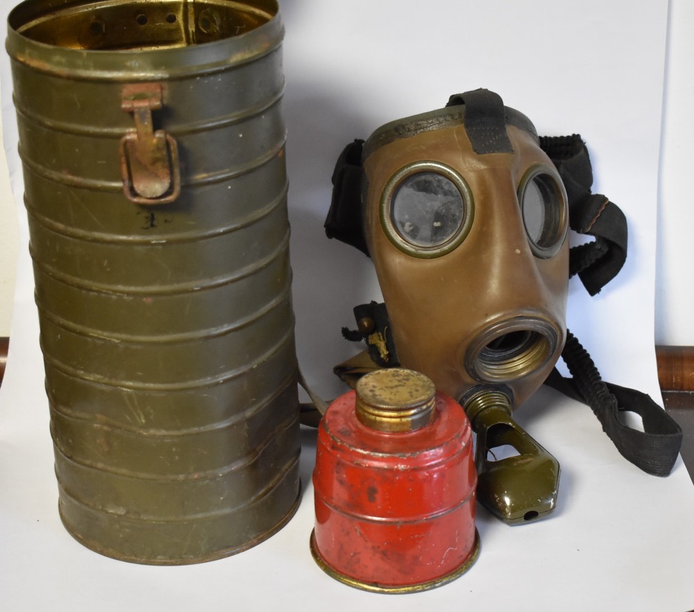 Masca romaneasca de gaze - model 1938 - completa / WW2 | arhiva Okazii.ro