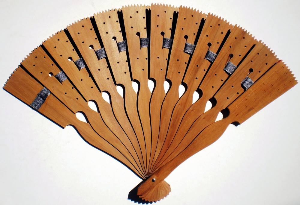 O.048 EVANTAI LEMN NATUR | arhiva Okazii.ro