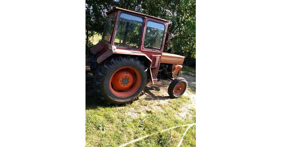 Vand tractor cu plug disc etc. | arhiva Okazii.ro