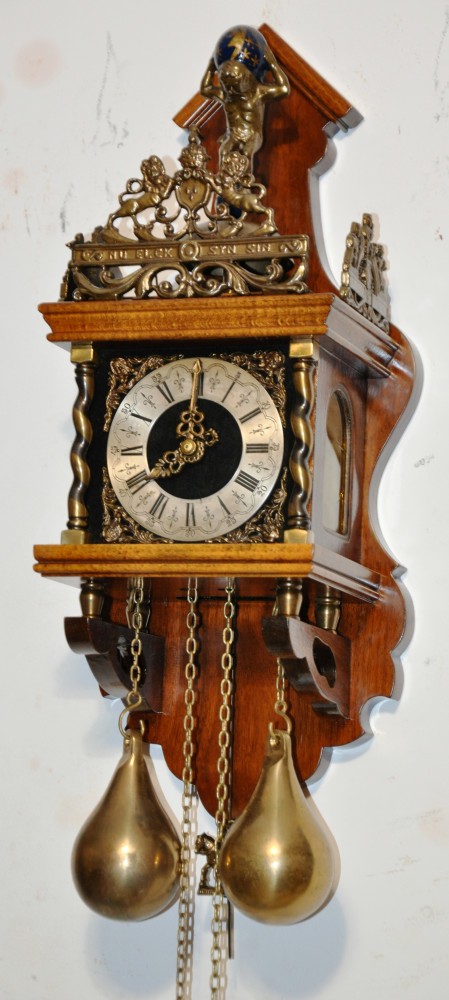 Ceas cu pendula si 2 greutati Wuba | arhiva Okazii.ro