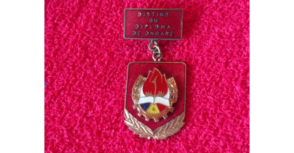 Insigna Pionieri - Insigna Distins cu diploma de onoare | arhiva Okazii.ro