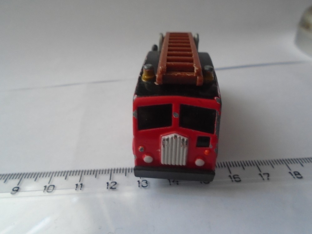 bnk jc ERTL - Thomas the tank engine - m,asina de pompieri | arhiva ...