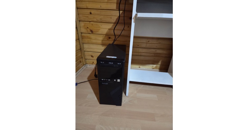 Unitate PC cu procesor I3, 4 gb ram, 500 hard si monitor LED 18,5, 18 ...