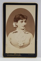 FRANZ MANDY , FOTOGRAFIE TIP C.D.V., PORTRETUL UNEI TINERE CU ROCHIE ...