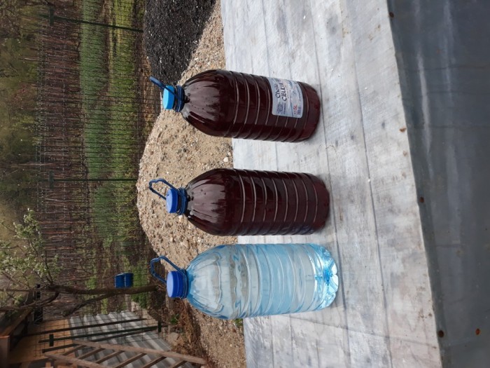 Vand vin si tuica de casa | Okazii.ro