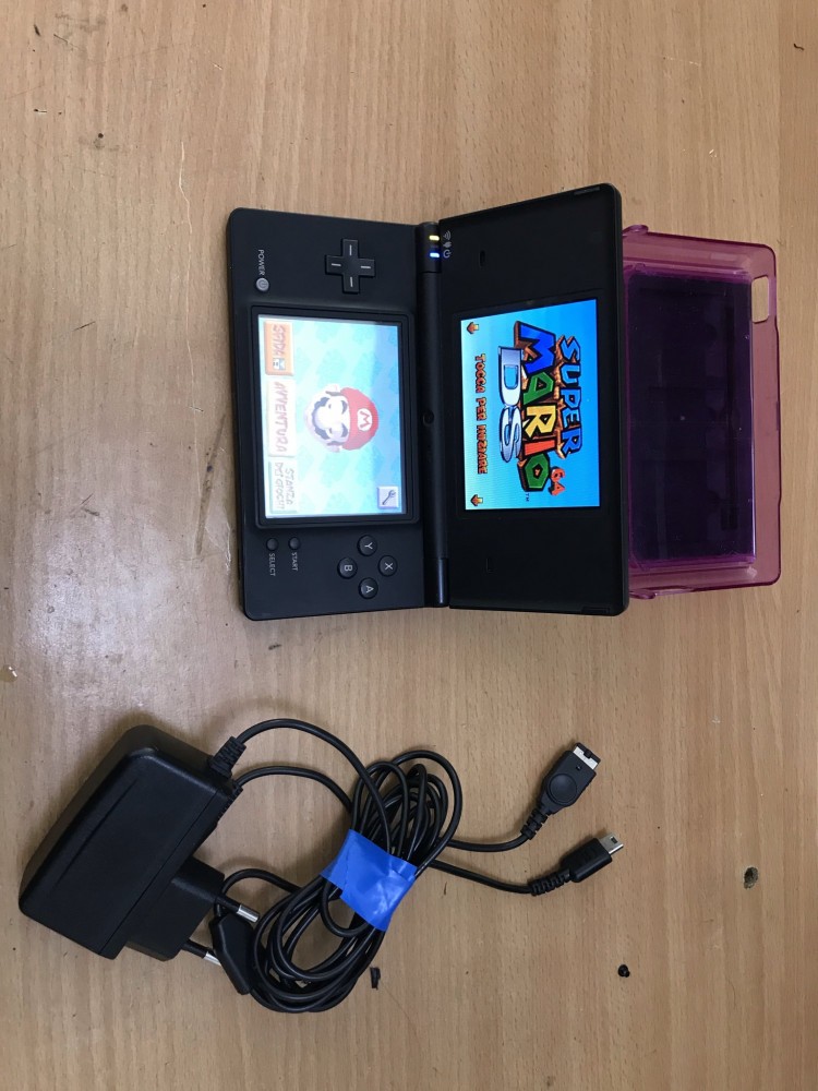 CONSOLA NINTENDO DS LITE CU CAMERA SI CARD R4 PLIN CU JOCURI SUPER ...