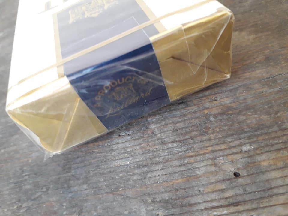 Pachet tigari Kent lung vechi de colectie | arhiva Okazii.ro