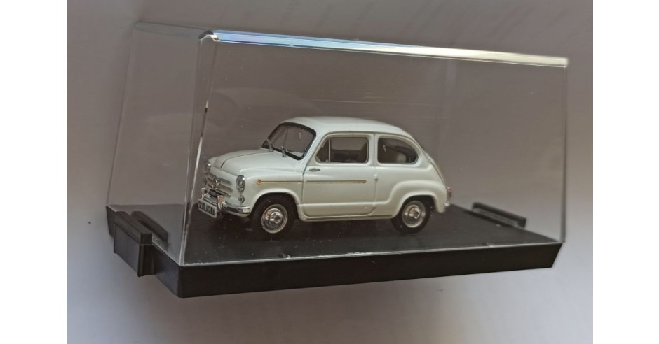 Macheta Fiat 600 D 1960 Scoala de soferi - Brumm 1/43 | arhiva Okazii.ro