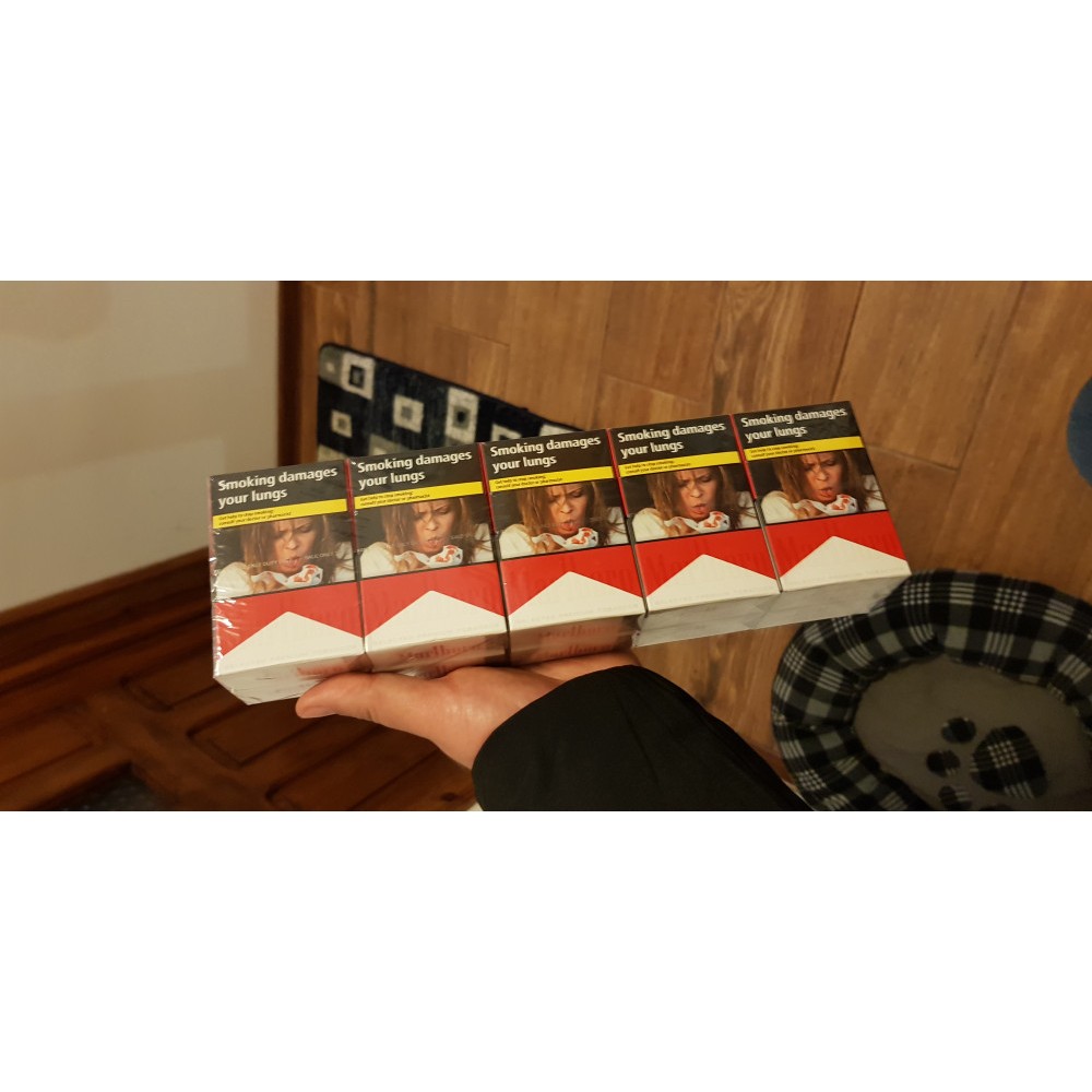 Tigari Marlboro Rosu Scurt | arhiva Okazii.ro