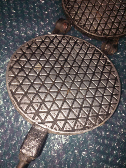 Forma de saratele veche,forma prajituri veche Comuniste,brate otel ...