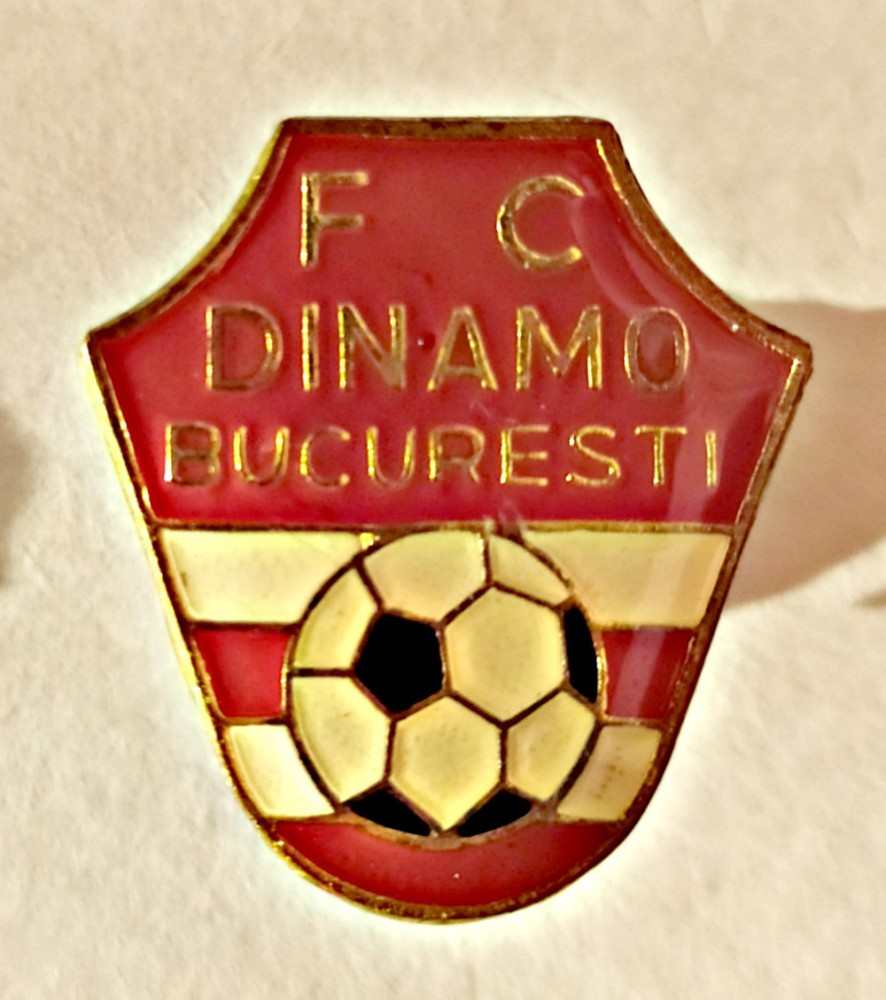 INSIGNA FOTBAL DINAMO BUCURESTI EMAIL RECE PRINDERE BUTON CU CLICK ...