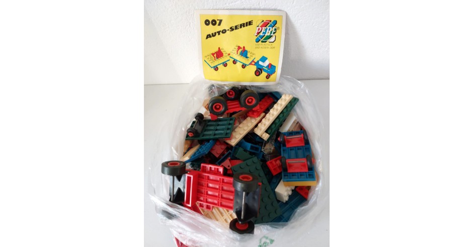 Joc vechi de constructie, marca PEBE 007 Auto Series DDR,PB, anii 70 ...
