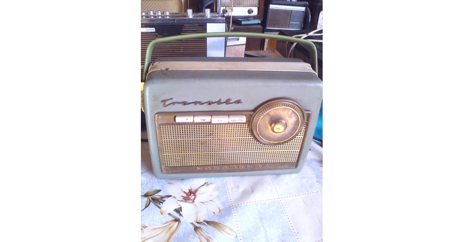 Radio Vechi NordMende Trasita K an 1960 | Okazii.ro