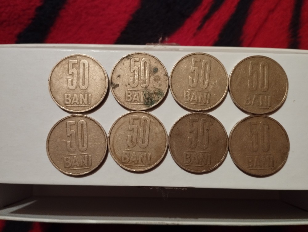 Vand monede de 50 de bani 2005,2006 | arhiva Okazii.ro
