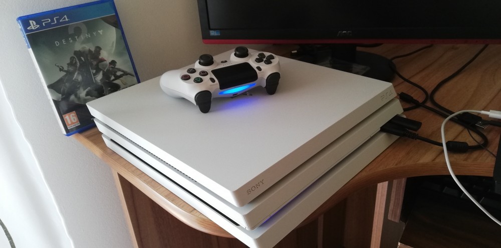 Sony Ps4 Pro White | arhiva Okazii.ro