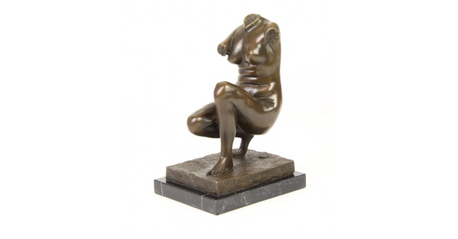 Venus-statueta din bronz pe un soclu din marmura UP-35 | arhiva Okazii.ro