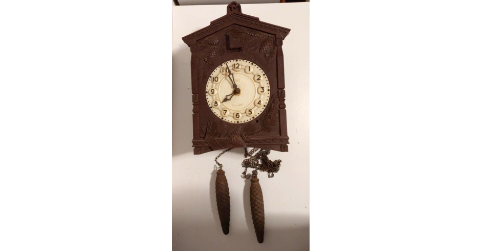 Ceas cu cuc vechi URSS, cu lant si 2 greutati, are cucul, nefunctional ...