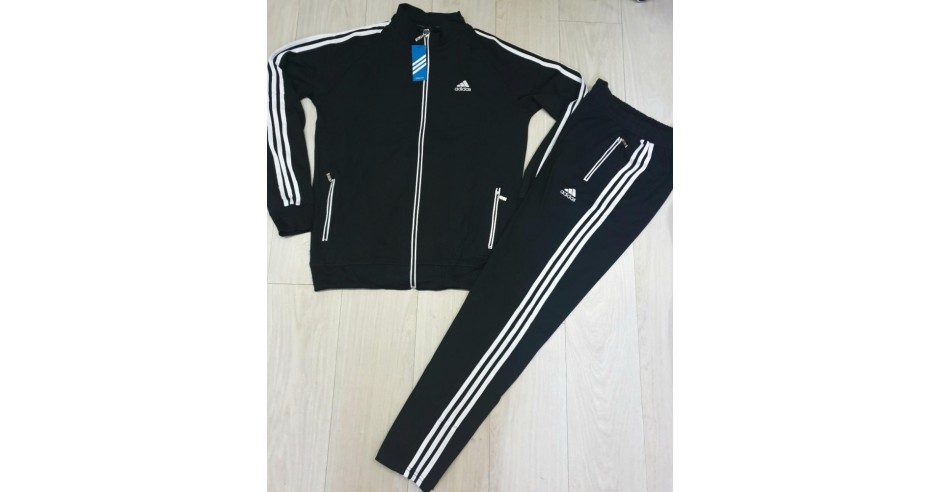 TRENINGURI ADIDAS ,MARIMI 3.5 XL,MODEL CLASIC | arhiva Okazii.ro