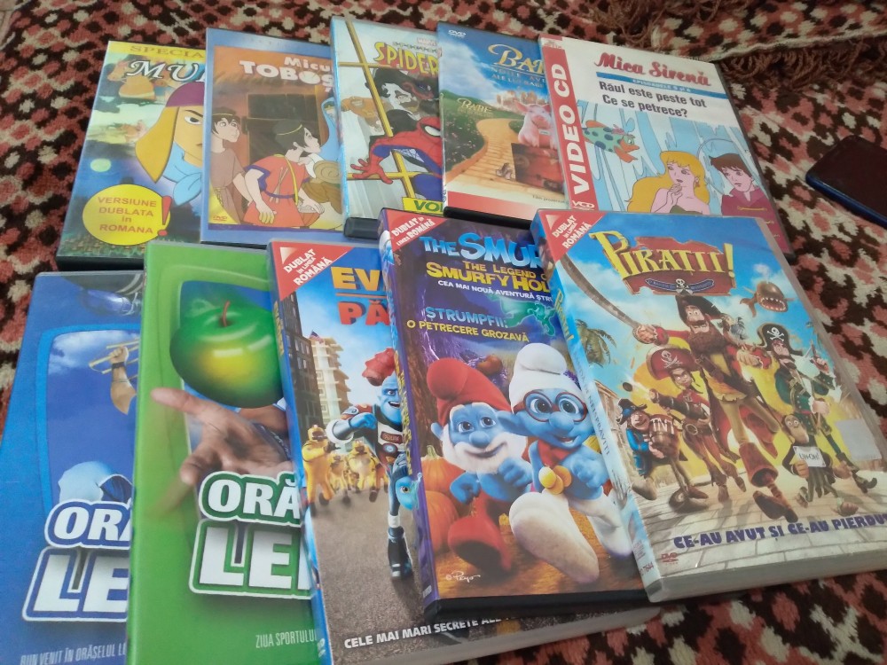 LOT 10 DVD DESENE ANIMATE PRETUL ESTE PENTRU TOT LOTUL | arhiva Okazii.ro