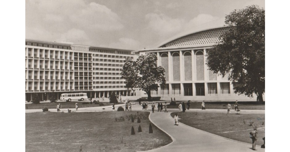 1966 Bucuresti - Piata Palatului, cp ilustrata RSR circulata, animata ...