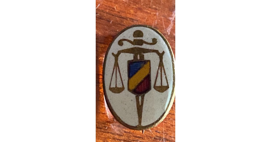 INSIGNA VECHE REGALISTA(balanta,spada,tricolor)/Cel mai probabil Min.de ...