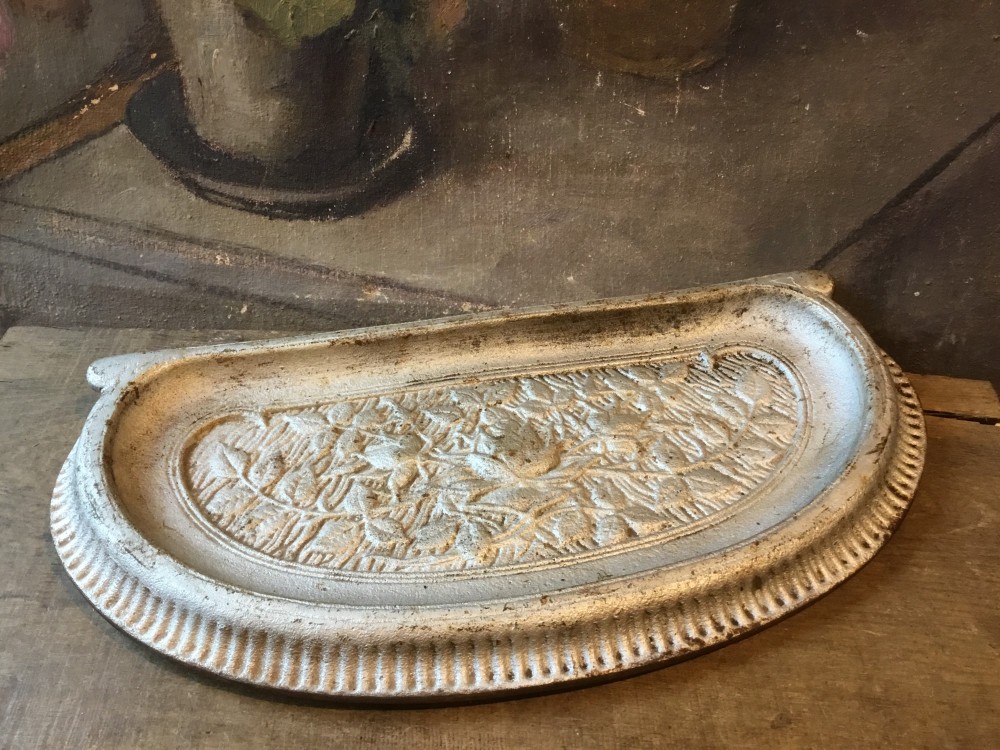 Veche tava din fonta pentru teracota / soba / semineu sau cuptor ...