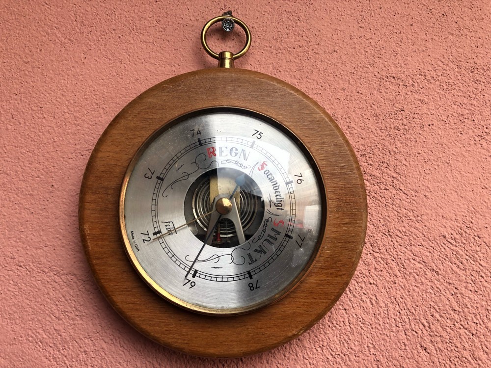 Barometru vechi german,forma sferica | arhiva Okazii.ro