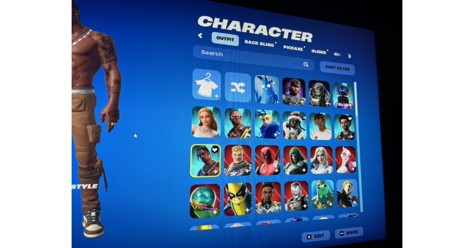 Fortnite cont travis Scott Discord: zaira.0903 | Okazii.ro