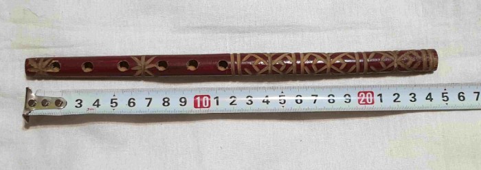 FLUIER din lemn sculptat jucarie romaneasca de colectie, veche, anii ...