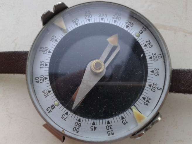 Busola veche. Cumpara ieftin, pret bun