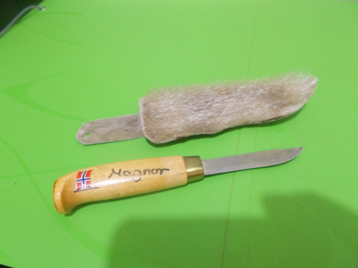 Micut CUTIT norvegian TRADITIONAL cu teaca din PIELE de FOCA , cutitas ...