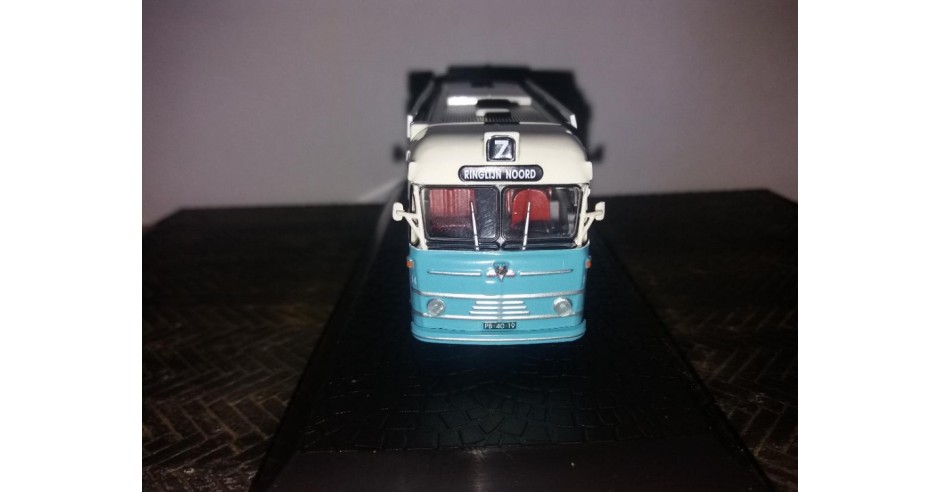 Macheta autobuz Holland Coach - 1955 - Atlas scara 1:72 | arhiva Okazii.ro