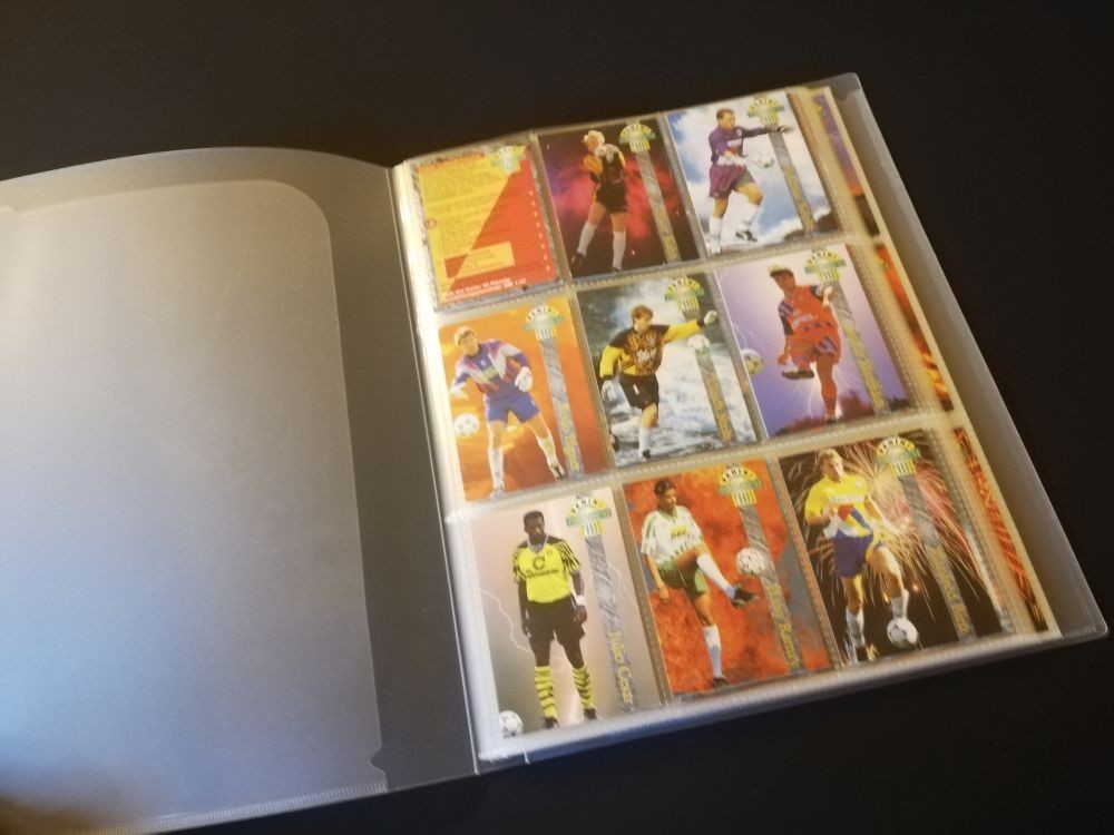 Album + Colectie completa de cartonase Panini Premium Cards Bundesliga ... Album + Colectie completa de cartonase Panini Premium Cards Bundesliga ...